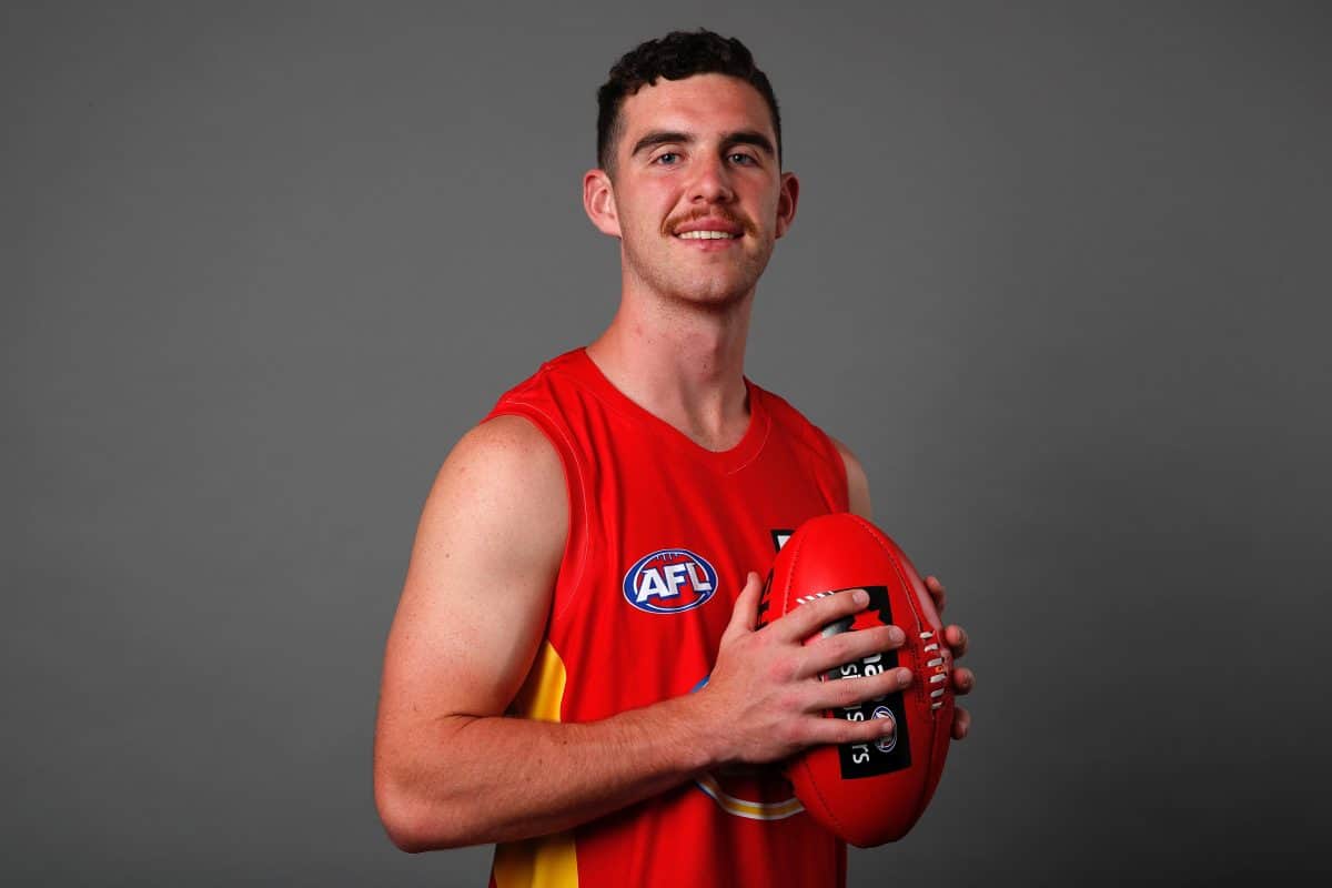 Sam jets off to the Gold Coast - Foster Community Online